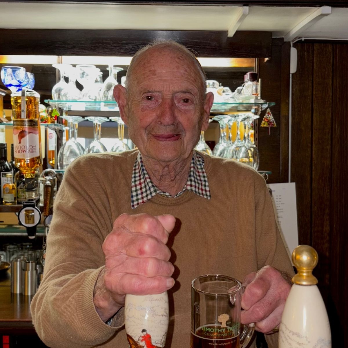 Britain’s Oldest Landlord: Frank Collins, Still Pouring Pints at 96 ...